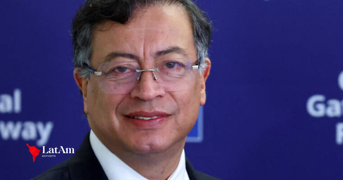 Petro acusa a EE.UU. de bombardear barco colombiano