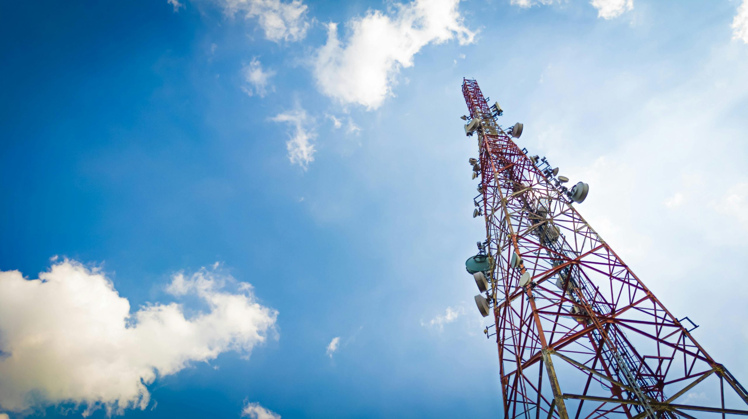 Panama begins 5G tests - LatAm Reports